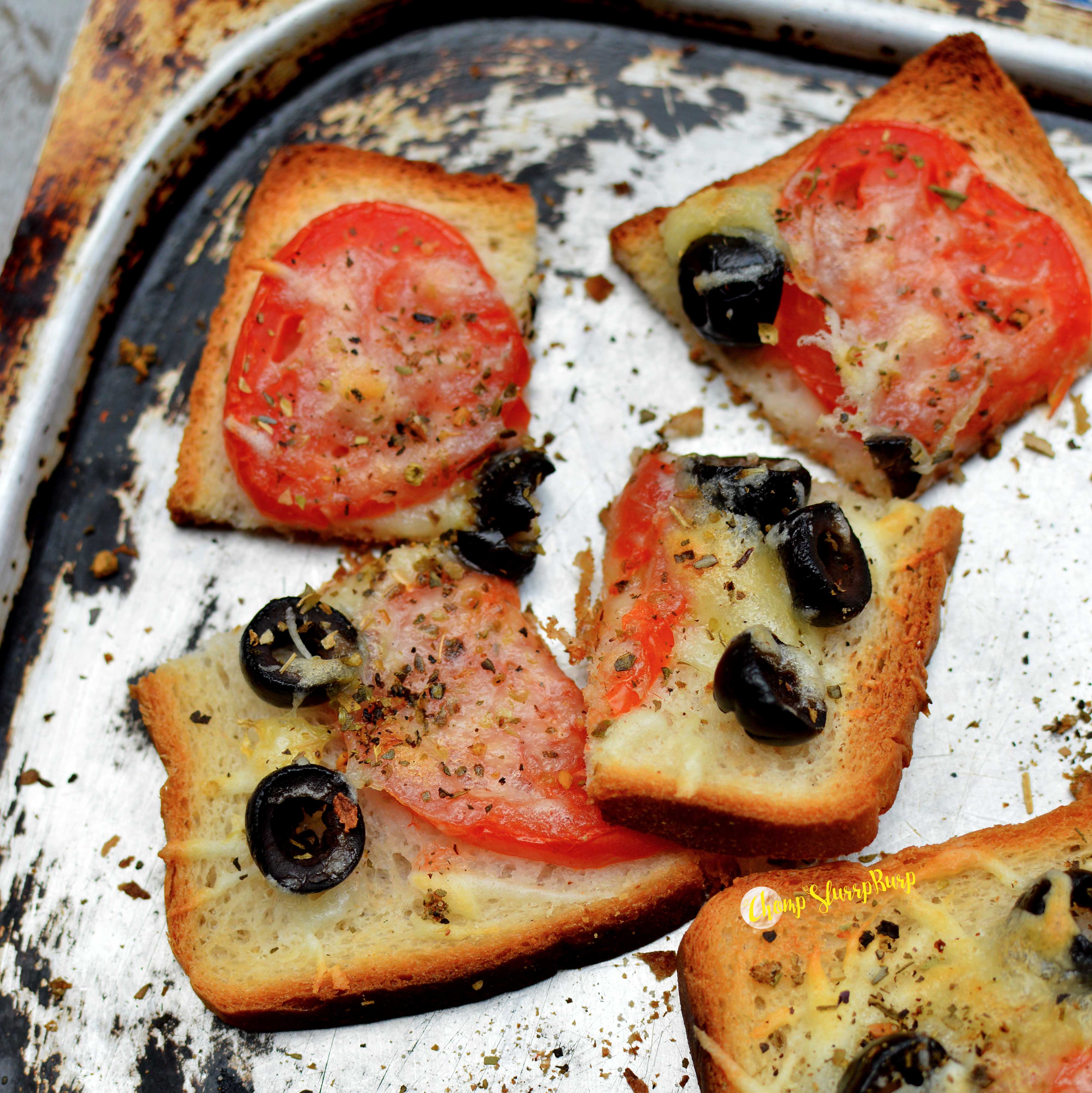 Quick Chomping - Tomato and Olive toast - ChompSlurrpBurp