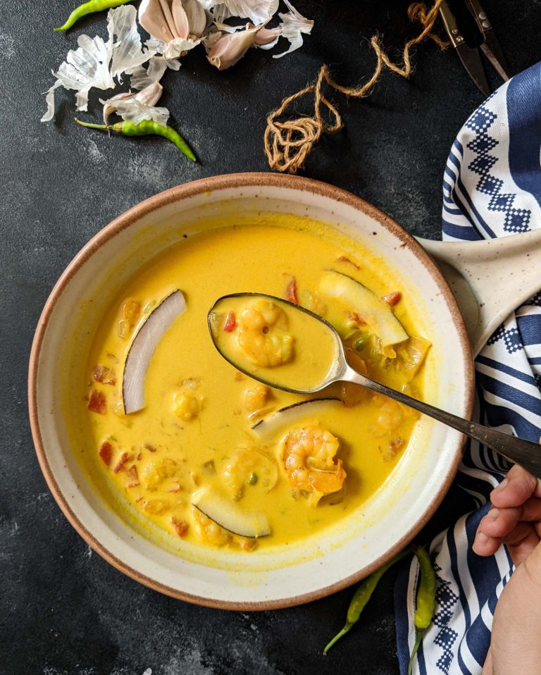 Caldine curry with prawns - Goan recipe - ChompSlurrpBurp